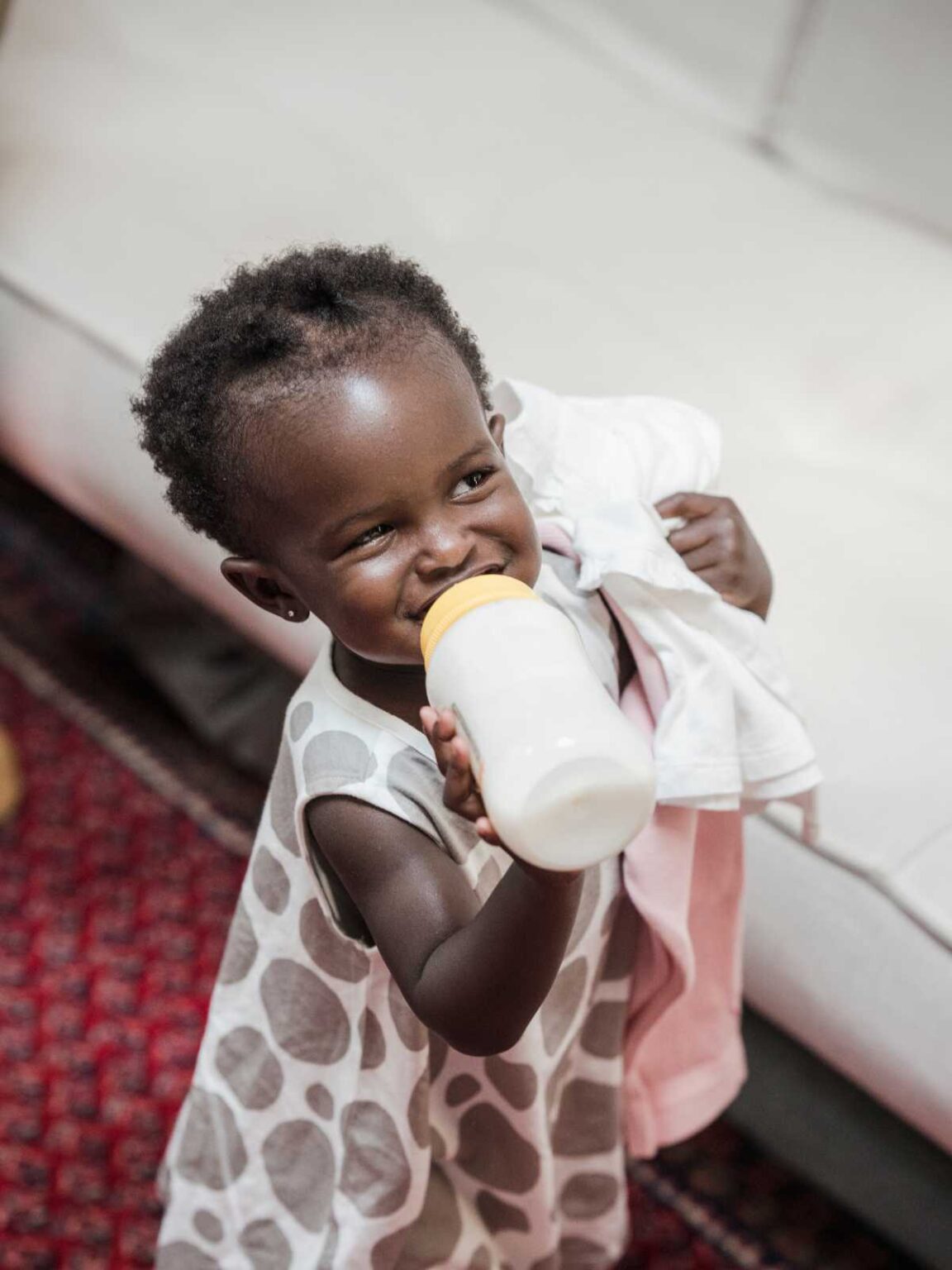 How To Remove Old Milk Stains From Baby Clothes - Laundry Life